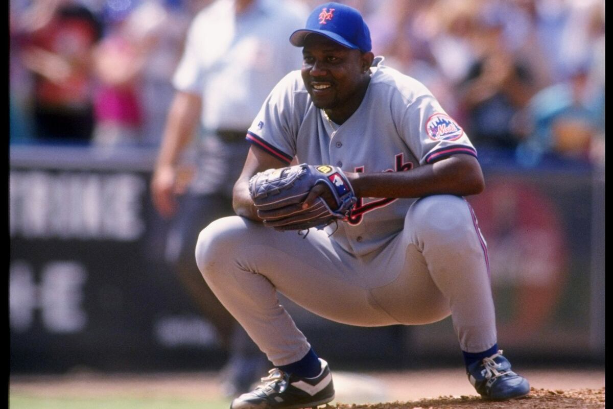 Former MLB Pitcher Anthony Young Dies at Age 51 | News, Scores ...