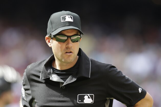 MLB Umpire John Tumpane Saves Woman Attempting Suicide on Pittsburgh Bridge