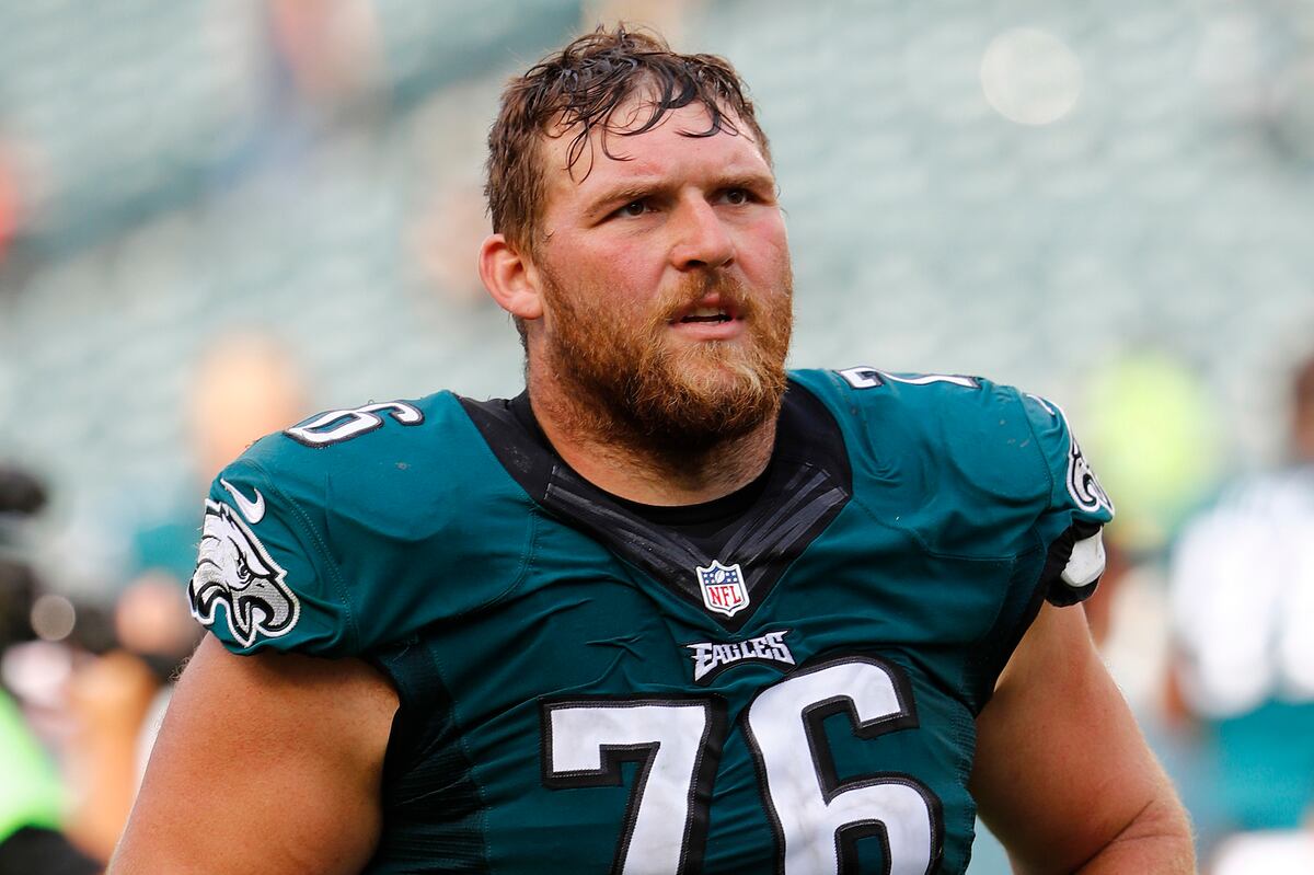 Eagles Reportedly Trade OL Allen Barbre to Broncos for 2019 7th-Round ...