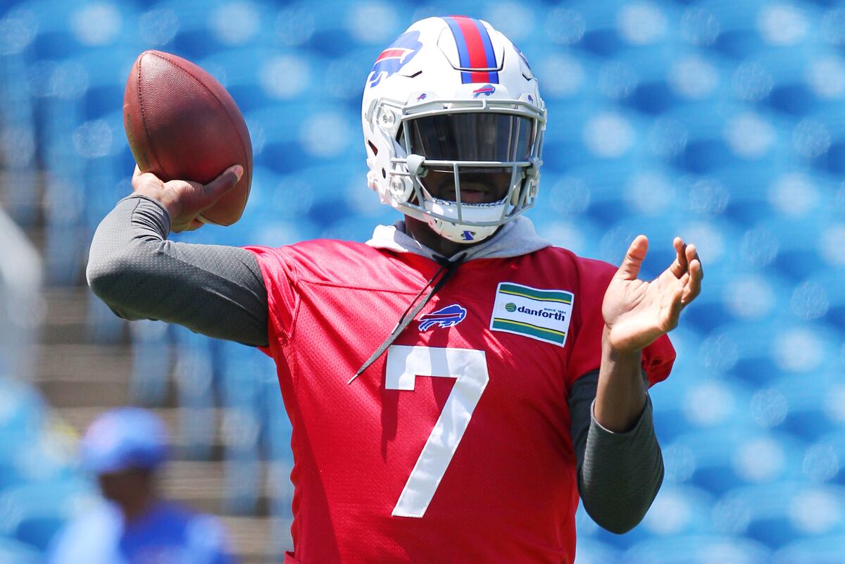 Cardale Jones Traded by Bills to Chargers for Conditional 7th-Round ...