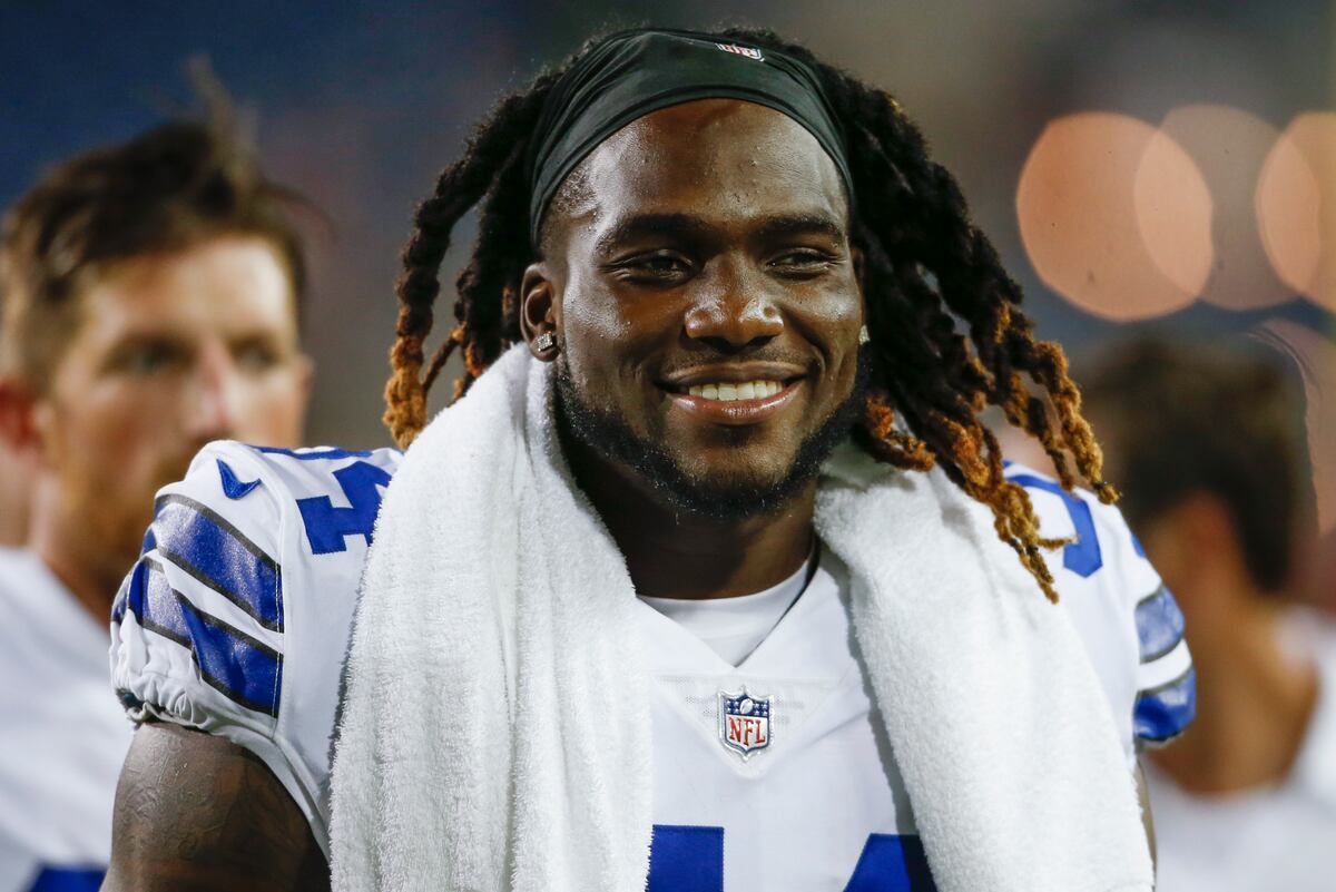 Jaylon Smith to Make Professional Debut vs. Colts After Knee Injury ...