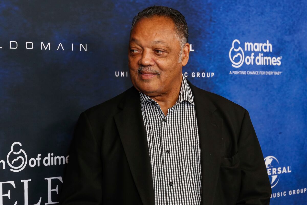 Jesse Jackson Says NFL Owners 'Should Have the Courage' to Sign Colin ...