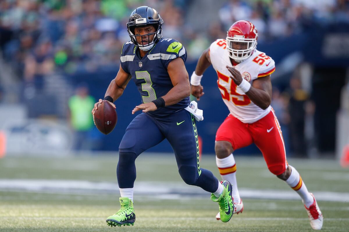 Spencer Ware Injures Knee as Chiefs Suffer Preseason Loss to Seahawks ...