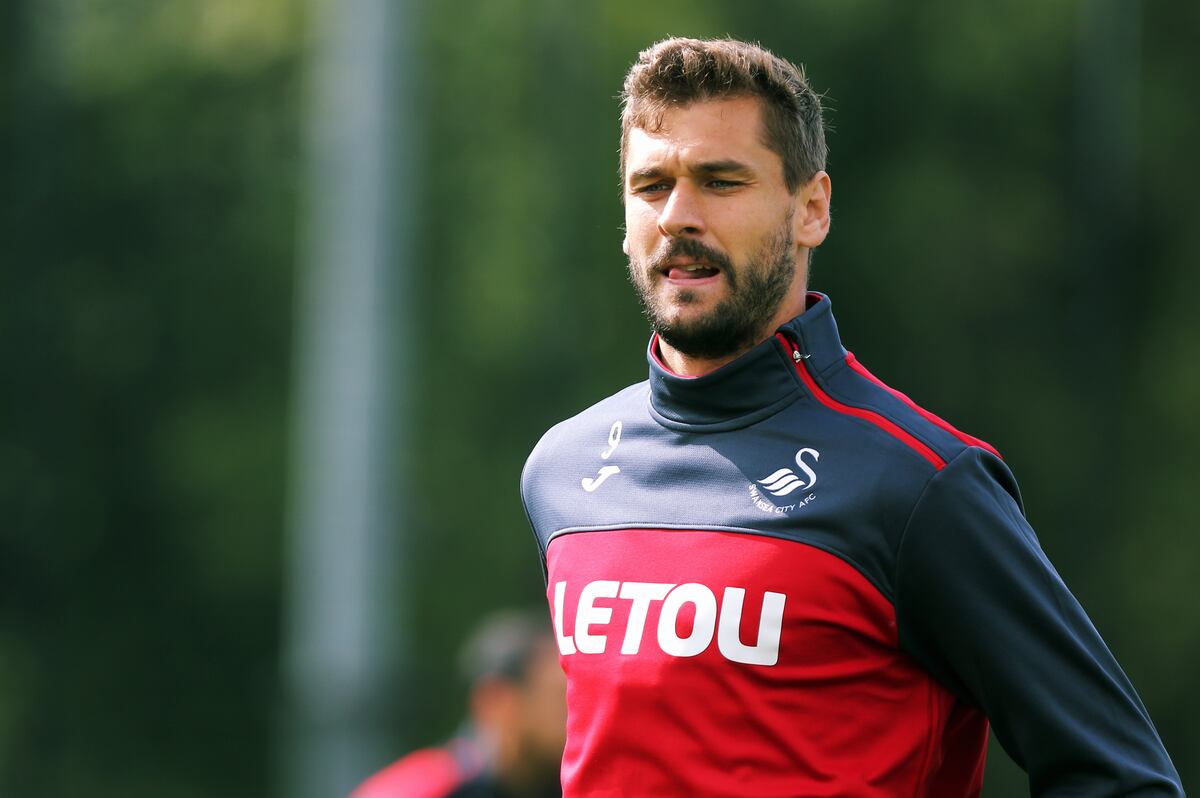 Fernando Llorente 'Very Close' to Chelsea Move After Swansea Transfer ...