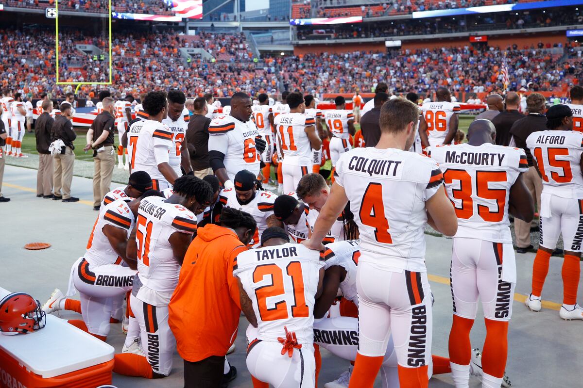 Cleveland Police Won't Hold American Flag at Browns Opener over Anthem ...