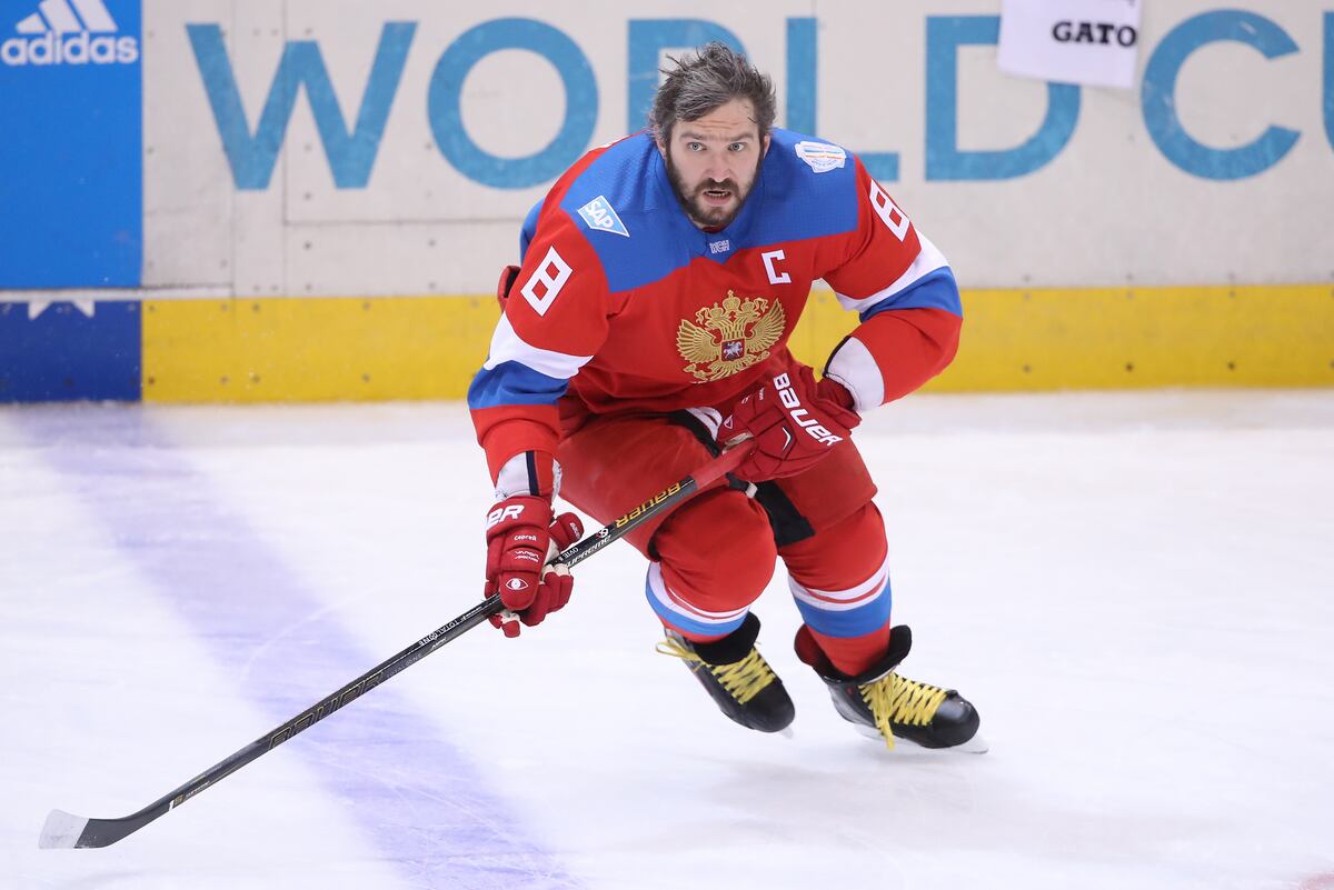 Alex Ovechkin Announces He Won't Play for Team Russia in 2018 Olympics ...