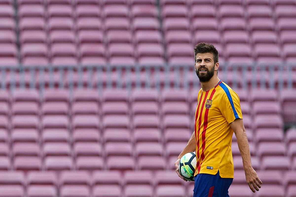 Gerard Pique Offers to Quit Spain Team Amid Catalan Referendum Troubles ...