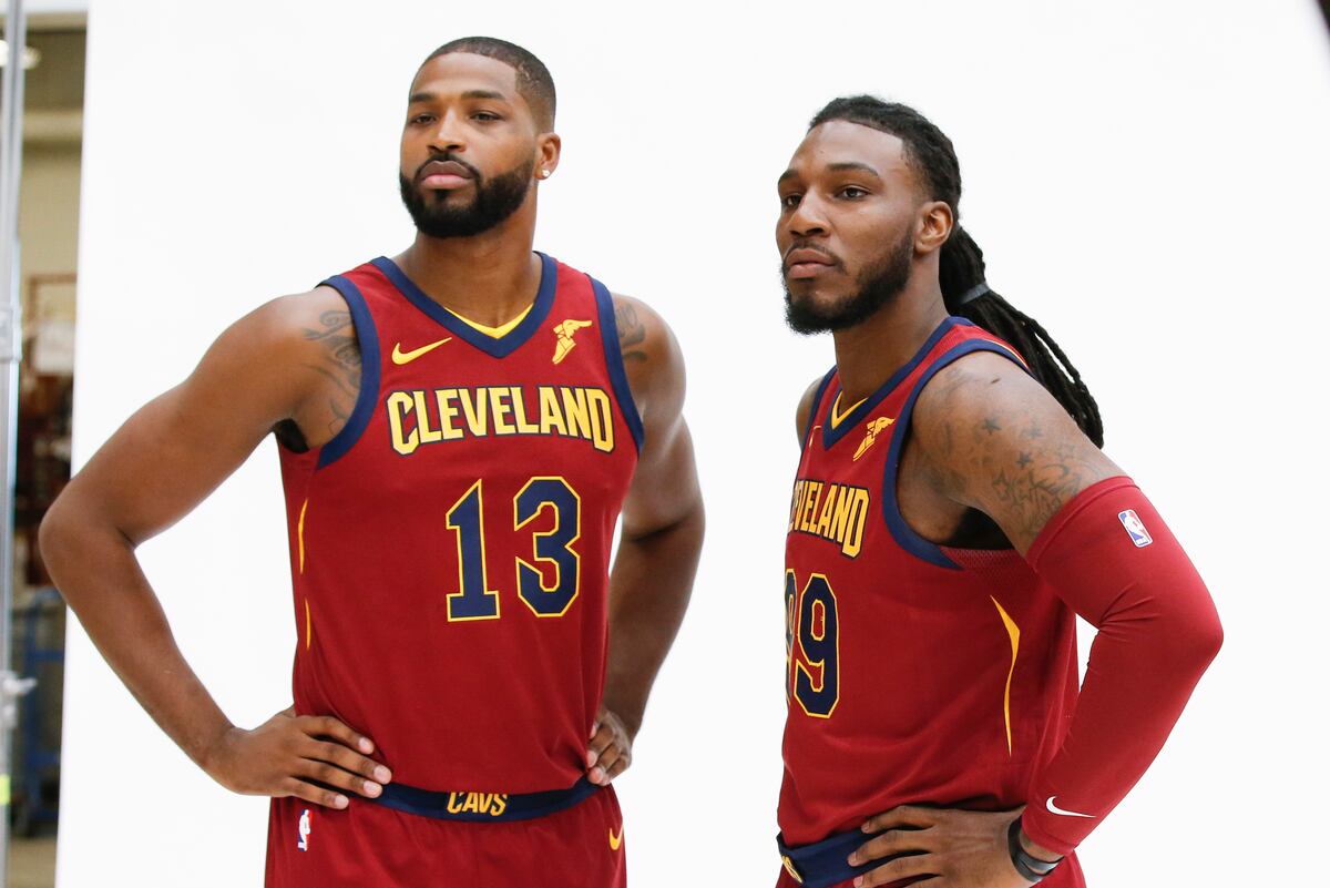 Cavaliers Bench Jae Crowder for Tristan Thompson for 4th Lineup in 5 ...