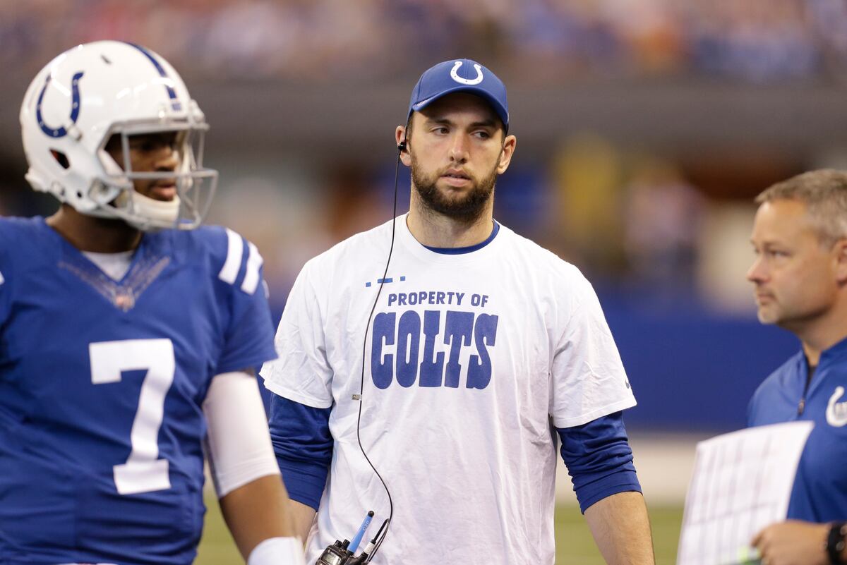 Andrew Luck Placed on IR with Shoulder Injury; Colts QB out for Season ...