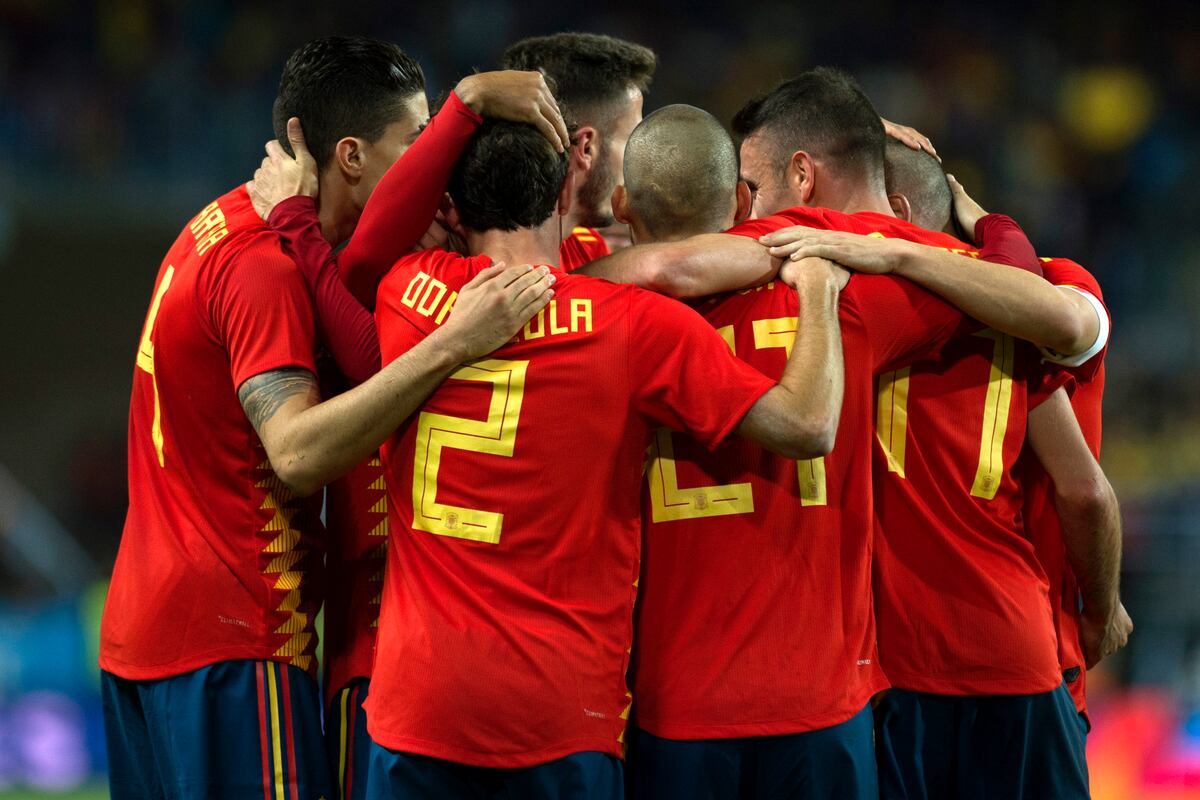 Spain Easily Defeat Costa Rica 5-0 in Friendly; David Silva Scores ...