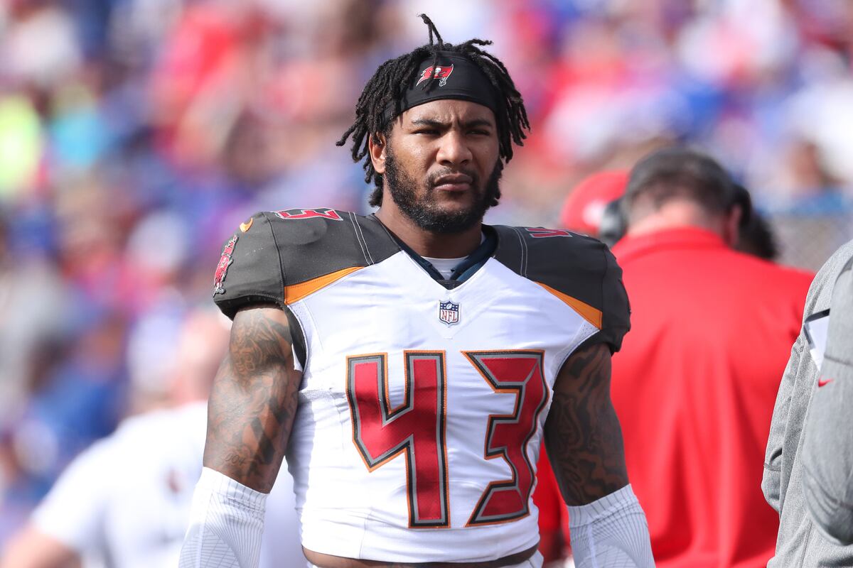 T.J. Ward Diagnosed with Concussion, Ruled Out for Buccaneers vs ...