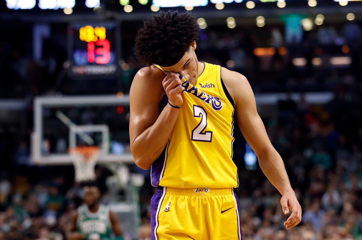 Lakers News: Lonzo Ball Remains Starting PG, Luke Walton Talks Rookie's ...