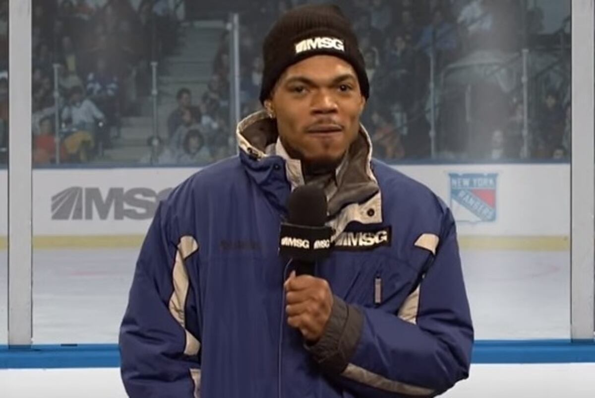 Chance the Rapper Plays Clueless Hockey Reporter in 'Saturday Night ...