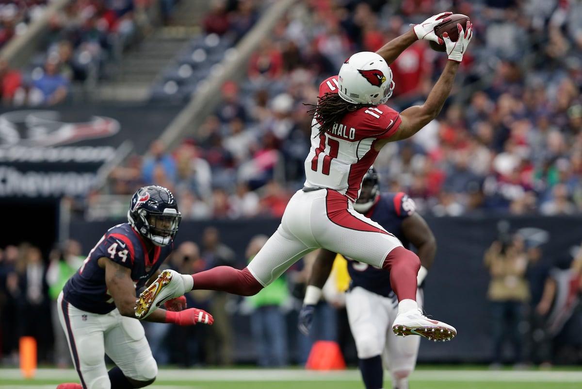 Cardinals WR Larry Fitzgerald Is Knocking Down Records and Building HoF ...
