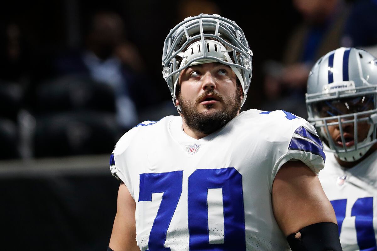 Zack Martin Ruled out with Concussion During Chargers vs. Cowboys ...