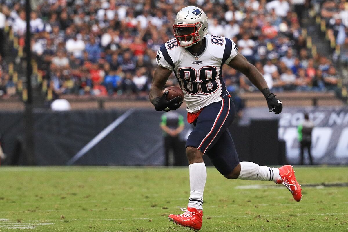 Martellus Bennett Reportedly to Go on IR with Hamstring, Shoulder ...
