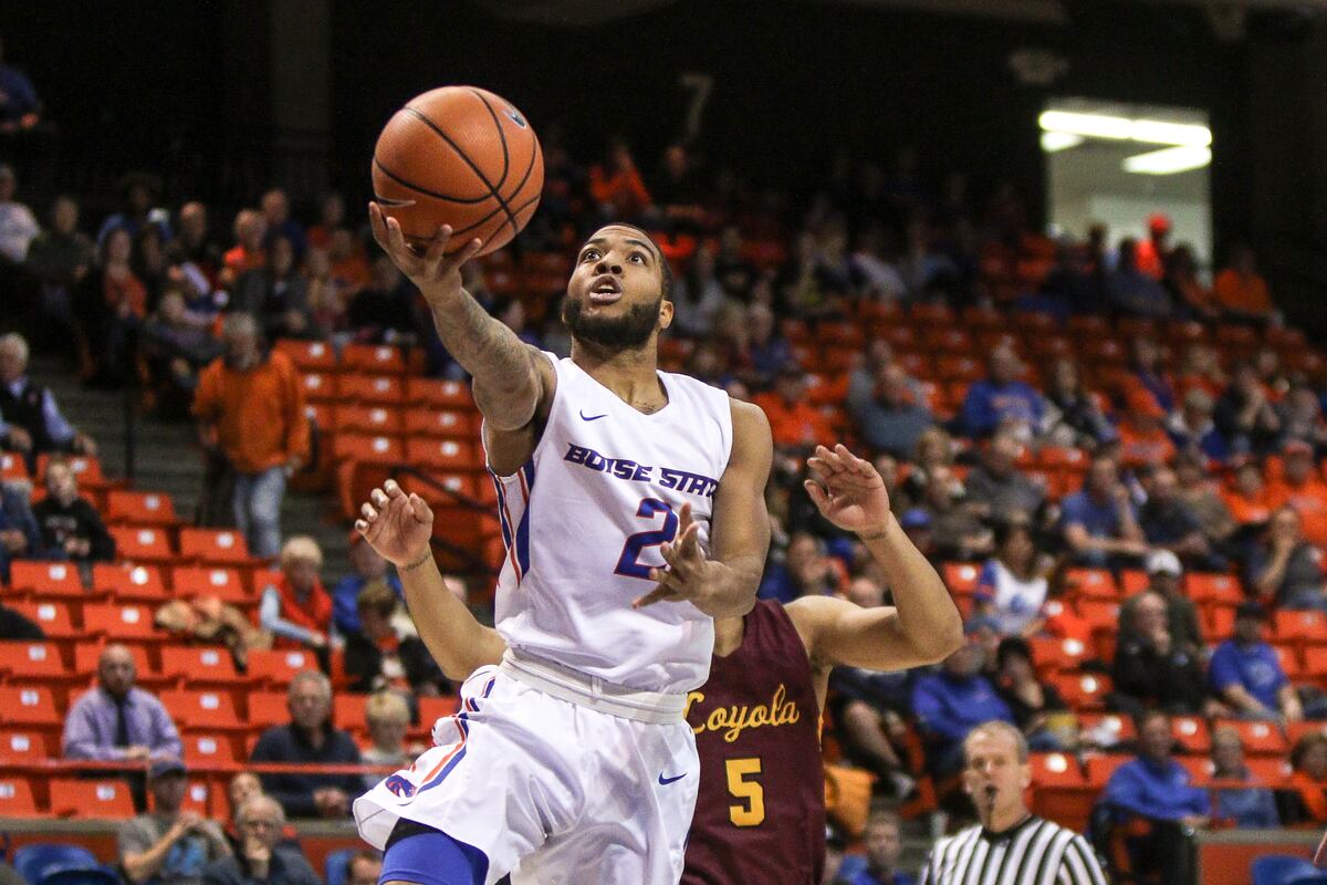 Boise State Wins with Buzzer-Beater, Snaps Oregon's 46-Game Home Win ...