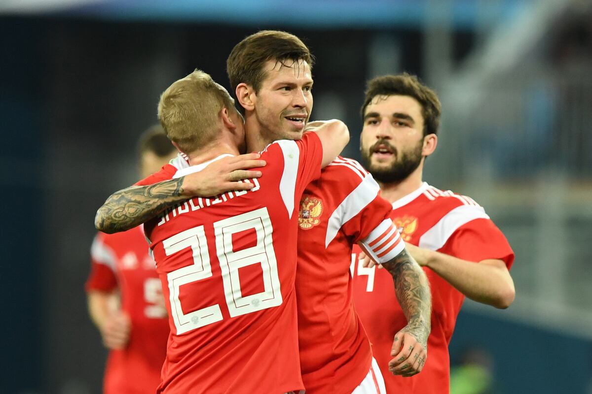 Real Madrid Transfer News: Shock Fyodor Smolov Rumours Emerge | News ...