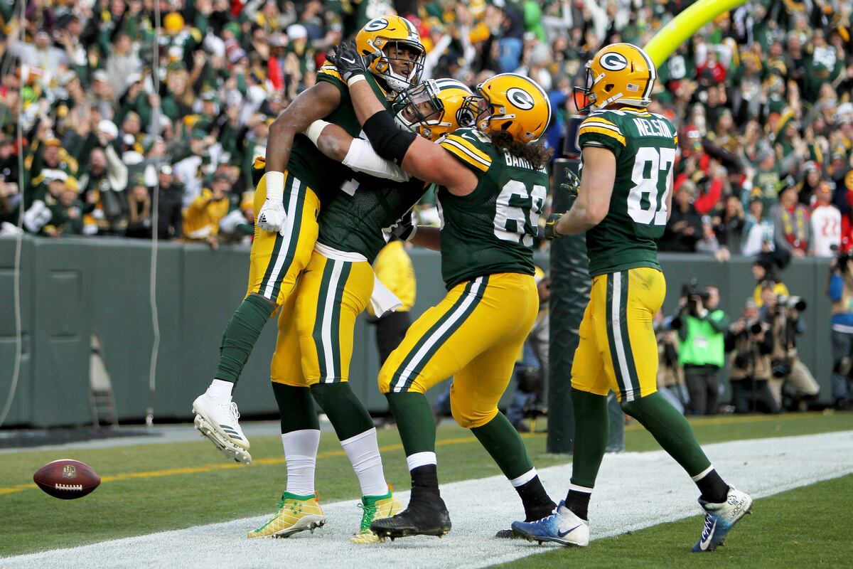 Packers' Aaron Jones Runs for Game-Winning TD on Only Carry vs ...