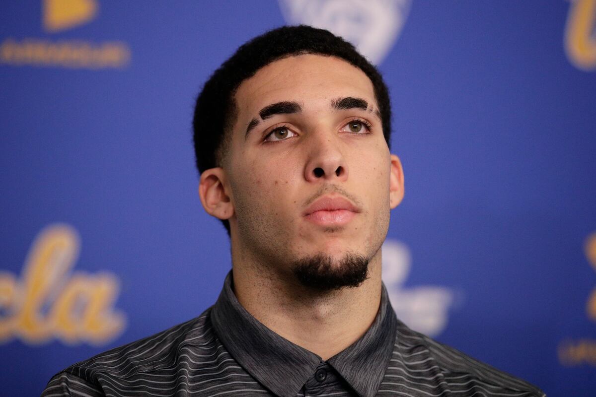 Steve Alford Says He Was 'Surprised' LiAngelo Ball Left UCLA Basketball ...