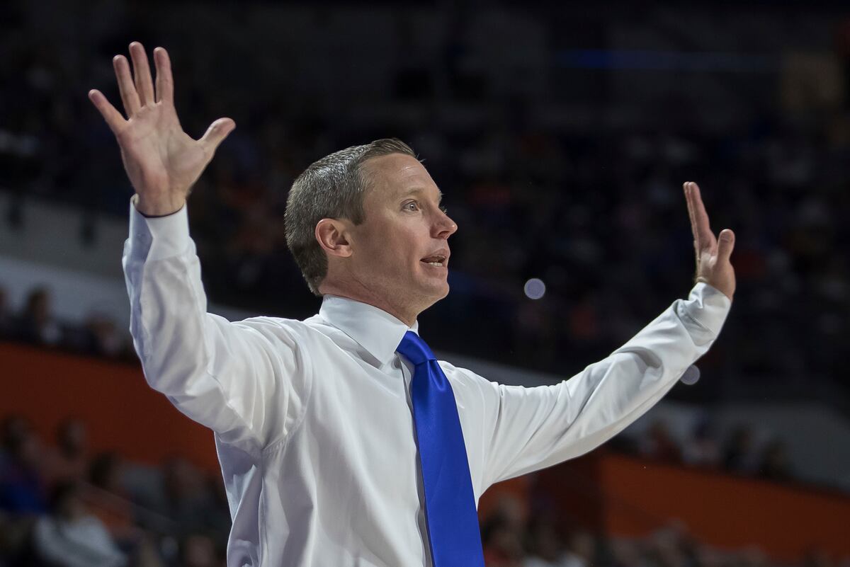 Florida Upset 65-59 by Loyola-Chicago; Gators Held Without Double-Digit ...