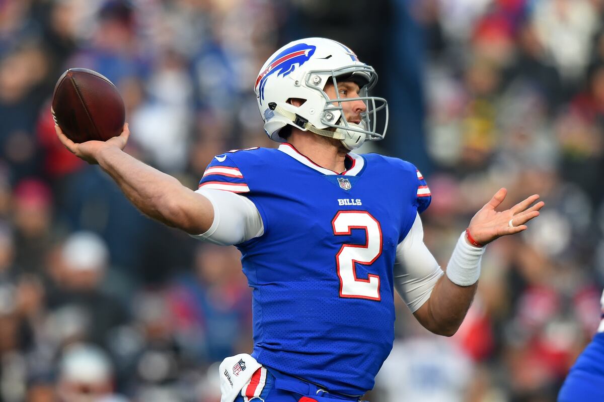 Nathan Peterman Expected to Start as Tyrod Taylor Deals with Knee ...