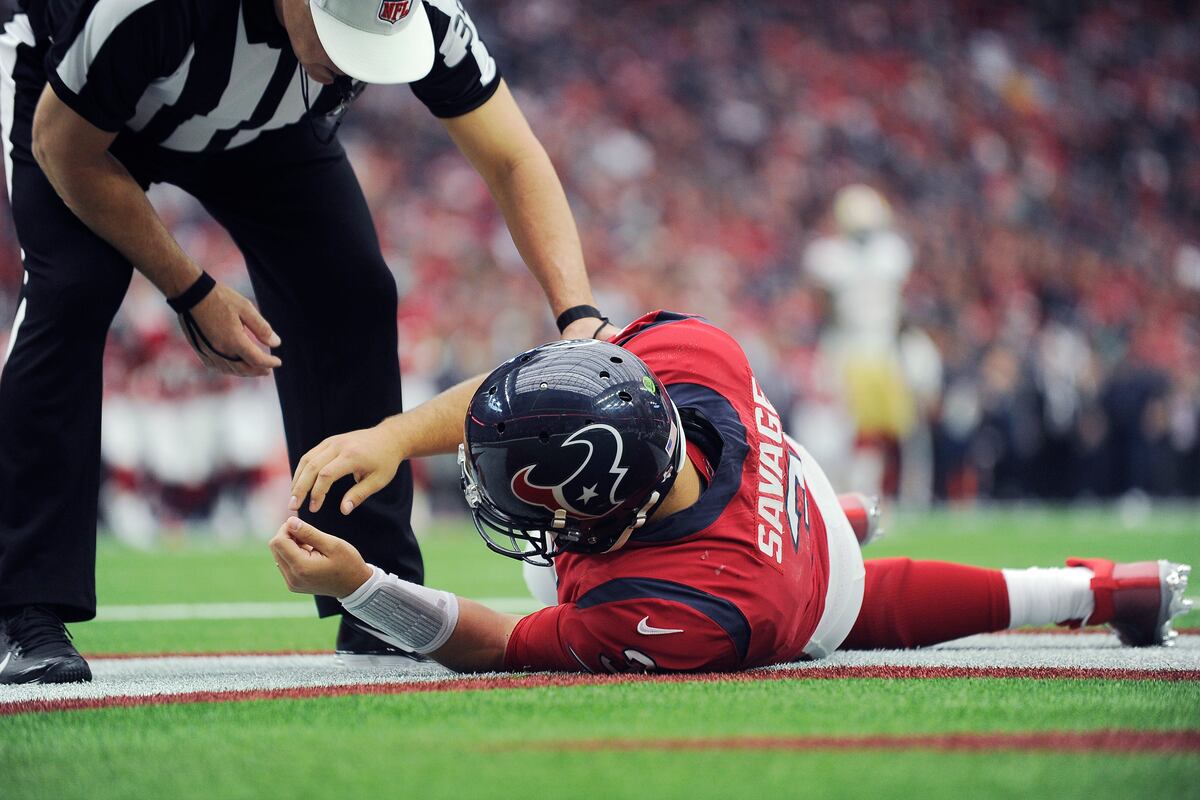 Ugly Handling of Savage Hit Proves NFL Concussion Policy Still Complete ...