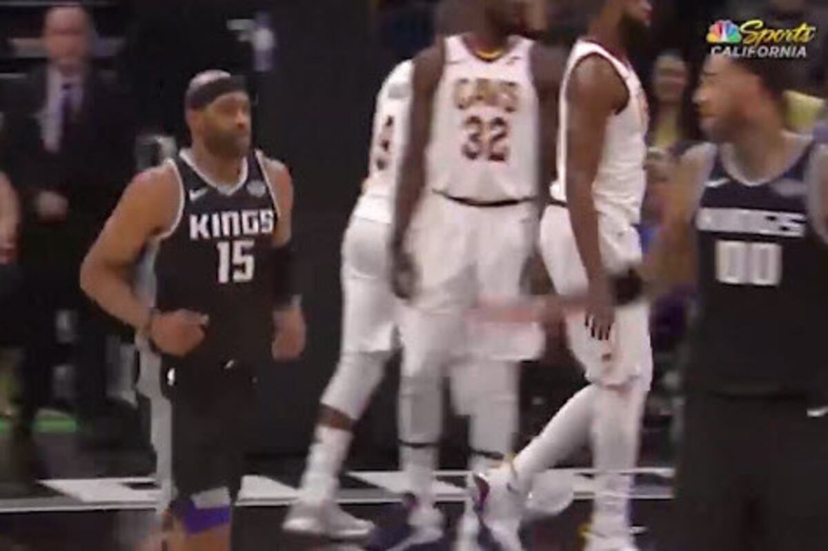 Vince Carter Leads Kings to Win over Cavs with Season-High 24 Points ...