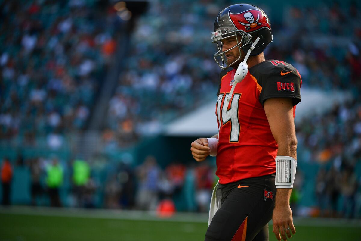 Ryan Fitzpatrick, Buccaneers Agree on New Contract | News, Scores ...