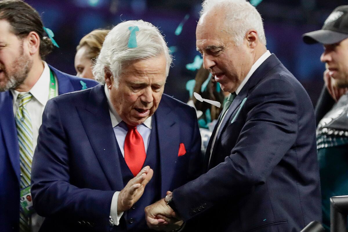 Patriots Owner Robert Kraft Apologizes to Fans for Super Bowl Loss at Party | News, Scores ...