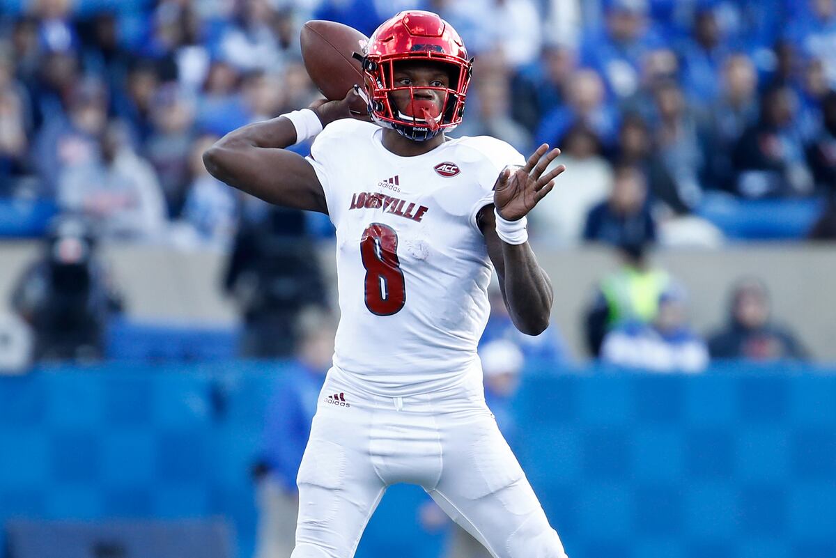 Lamar Jackson Drafted by Ravens; Twitter Hails Him as the Future over ...