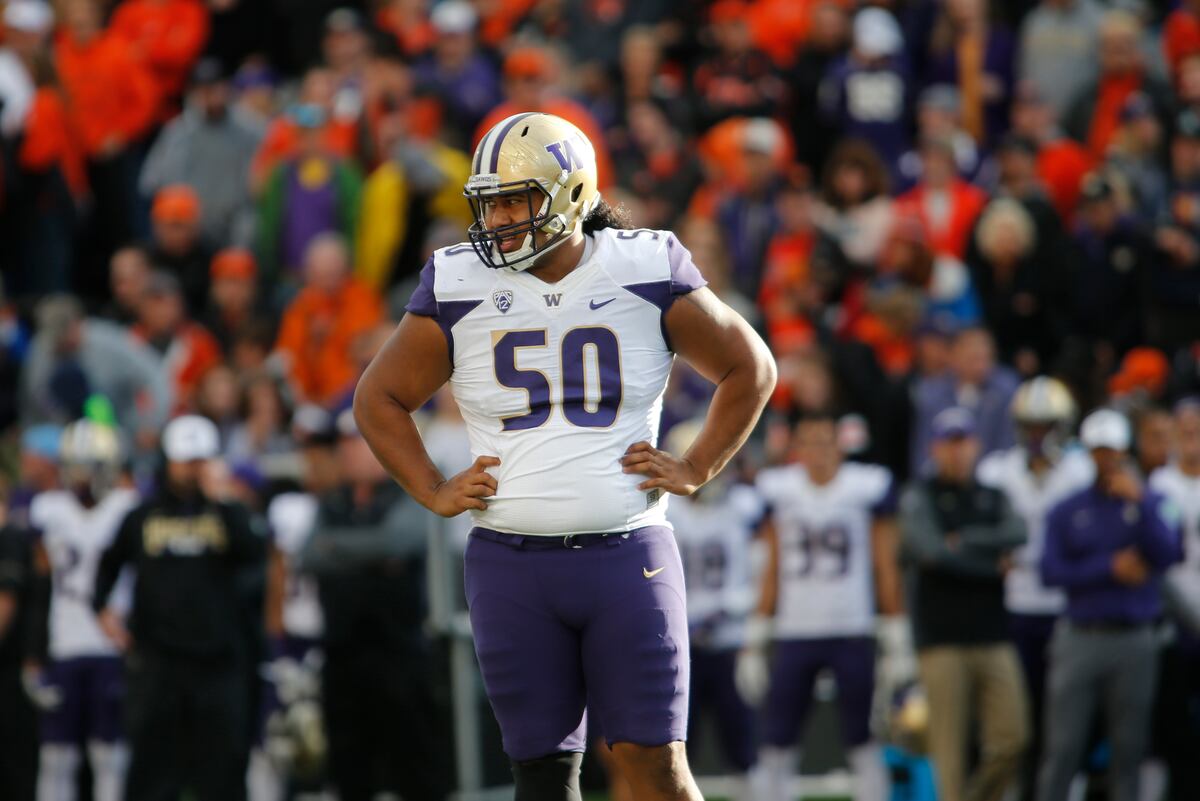 Buccaneers Trade Back, Pick Vita Vea in 2018 NFL Draft; Gerald McCoy ...