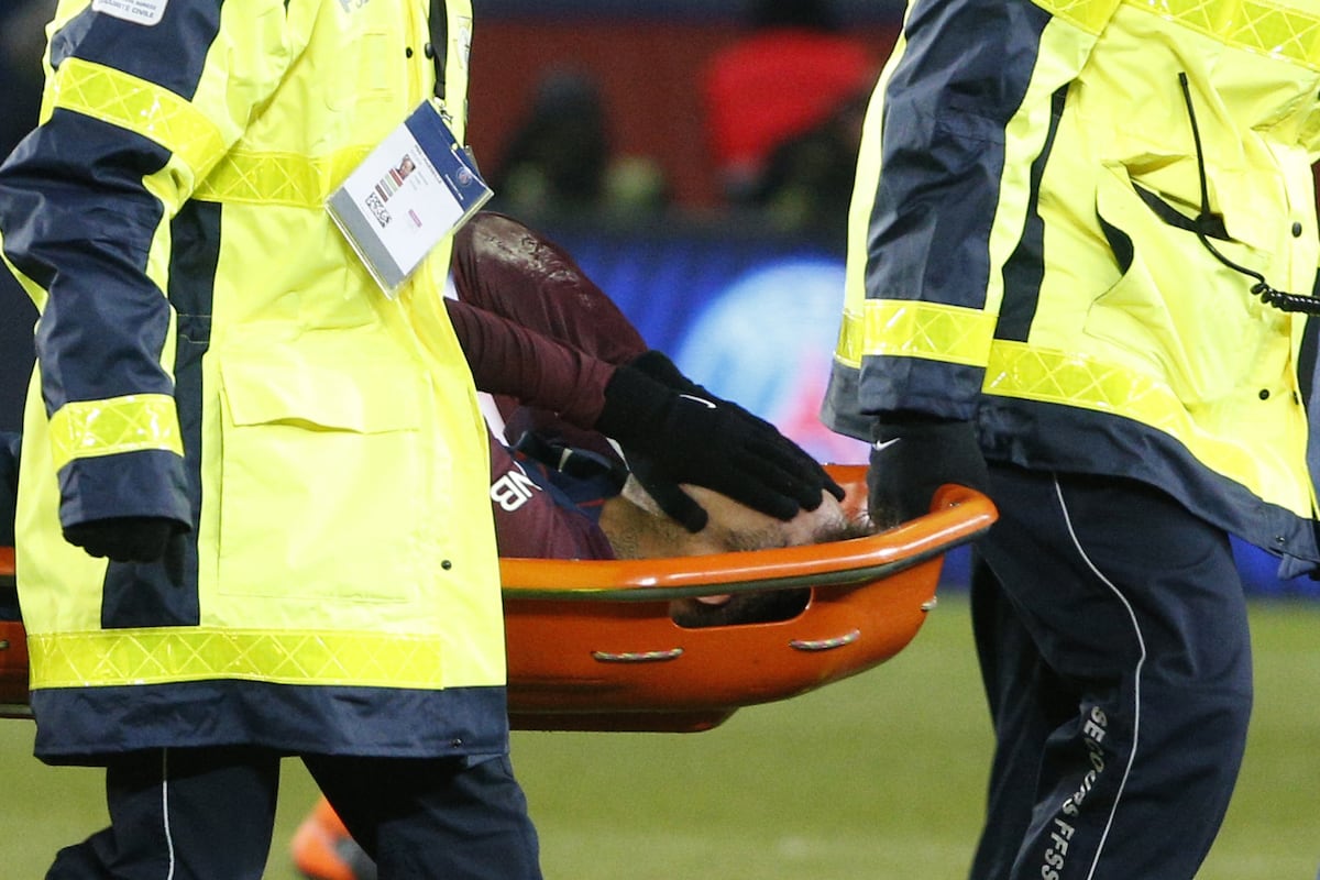 Neymar Stretchered Off with Ankle Injury After Awkward Fall vs ...