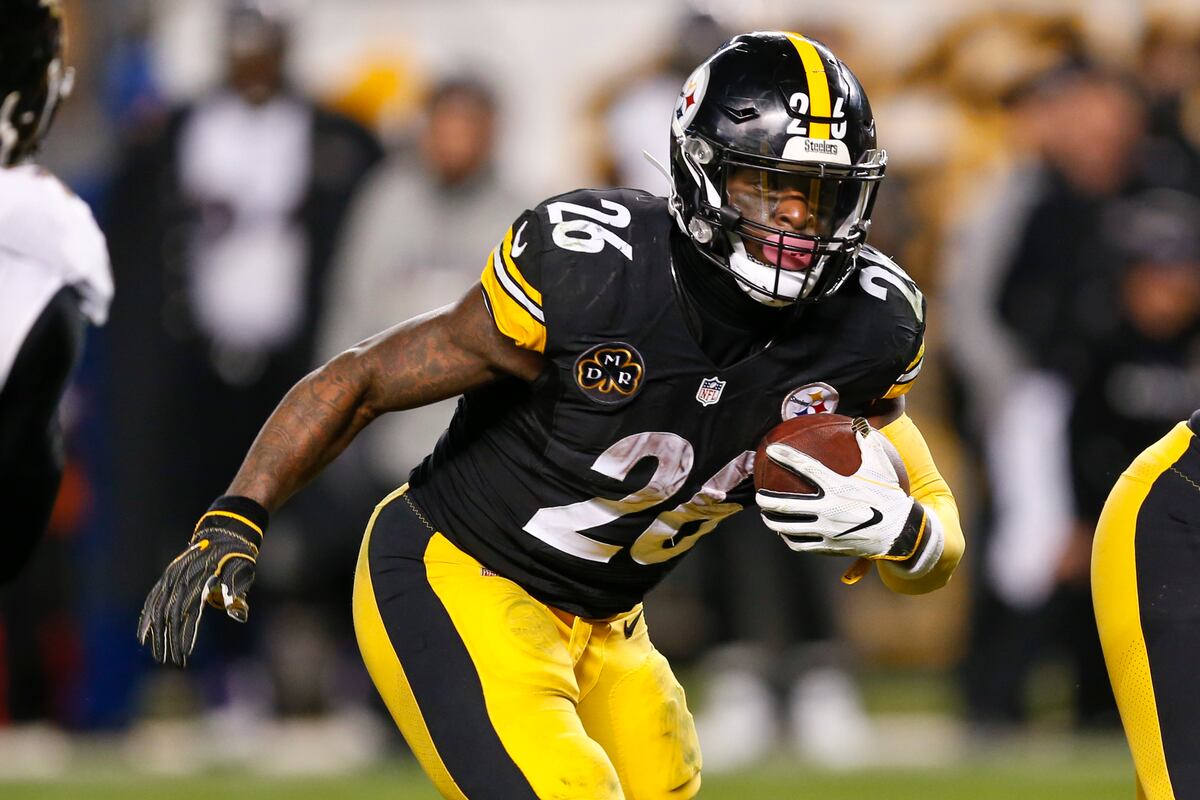 Kevin Colbert: Steelers Hope to Have New Contract with Le'Veon Bell by ...