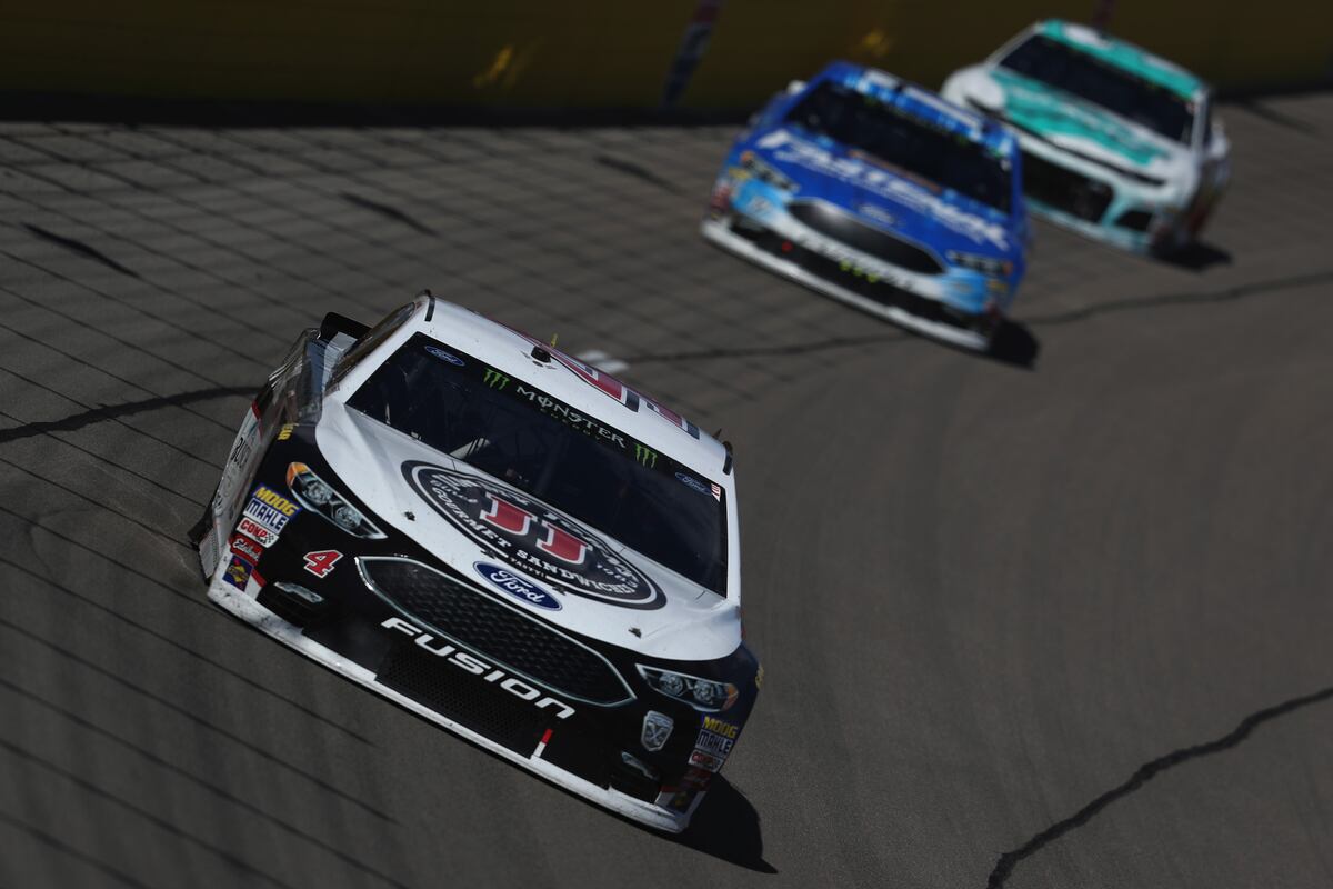 Kevin Harvick Earns 2nd Win of the Season at NASCAR at Las Vegas 2018 ...