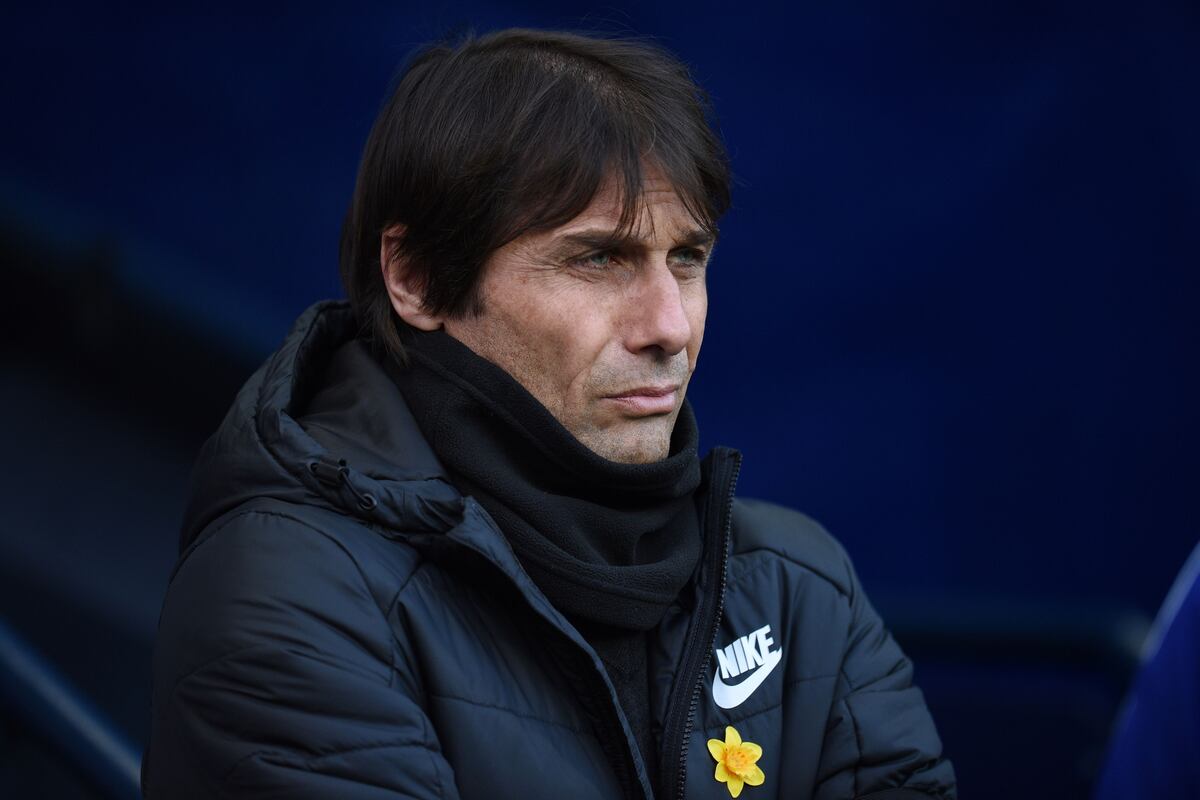 Antonio Conte Hits Back at 'Stupid' Jamie Redknapp, Gary Neville ...