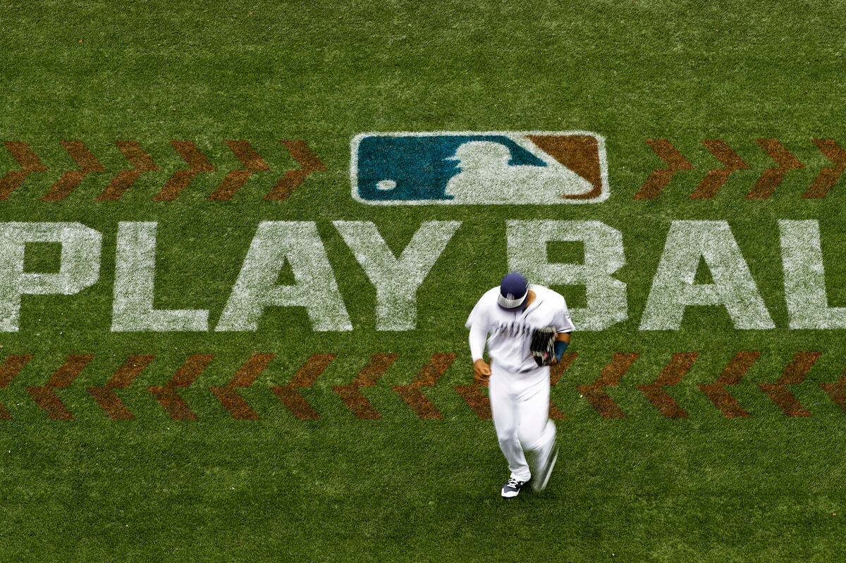 Facebook Wins Exclusive Rights to Broadcast 25 MLB Games This Season ...