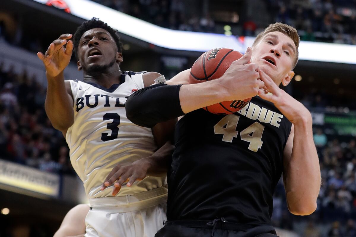Isaac Haas Won't Start vs. Butler After Testing Broken Elbow Injury in ...