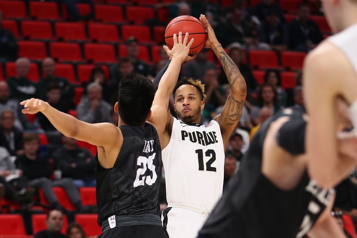 Vincent Edwards, Purdue Hold Off Butler's Upset Bid, Advance to Sweet ...