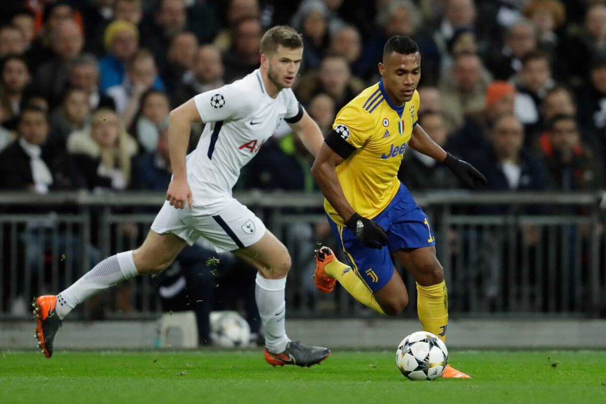 Manchester United Target Alex Sandro Is Reportedly Jose Mourinhos No