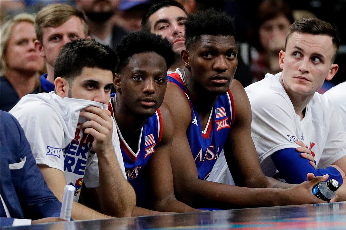 Lawrence Police's Best Live Tweets During Kansas' Blowout Loss to ...