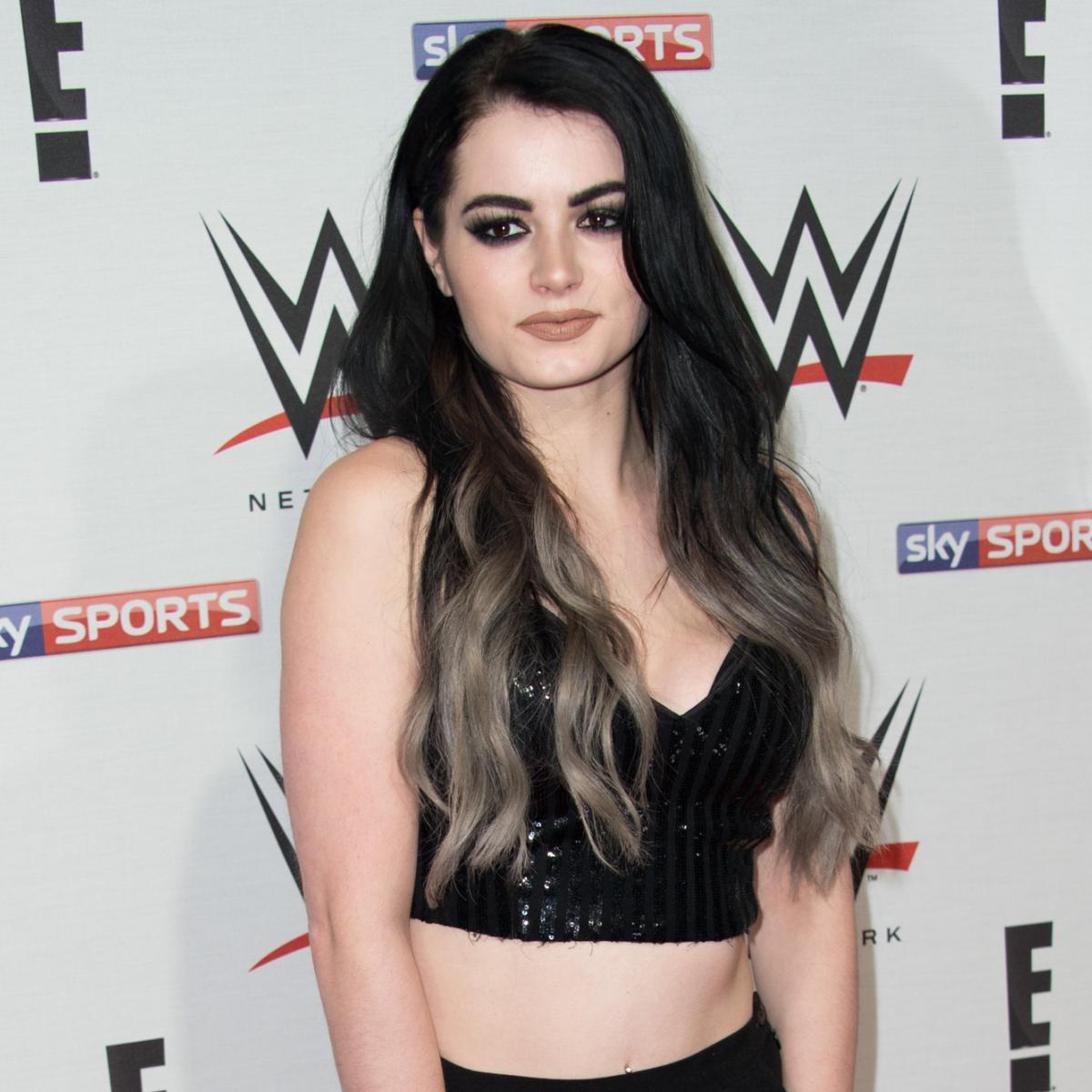 Paige Named New WWE SmackDown Live GM After Daniel Bryan Resigns | News ...