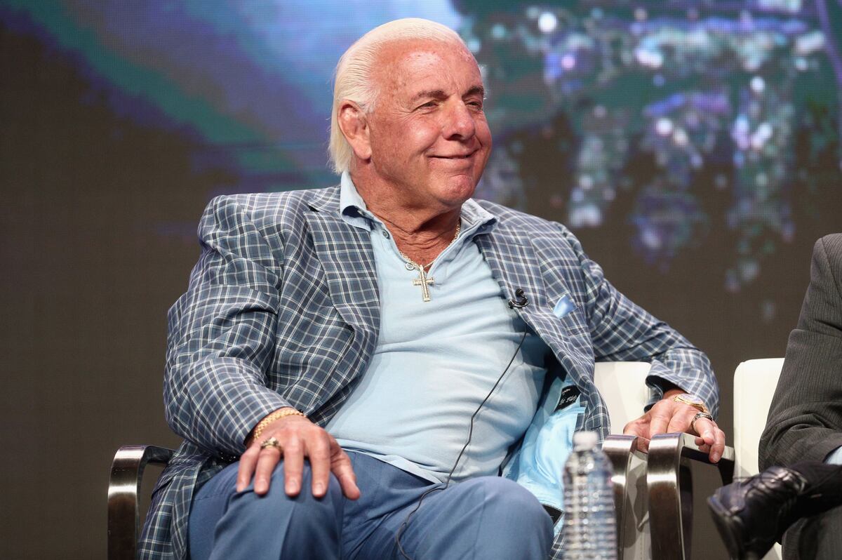 Ric Flair Joins Offset on 'Tonight Show' for Performance of 'Ric Flair ...