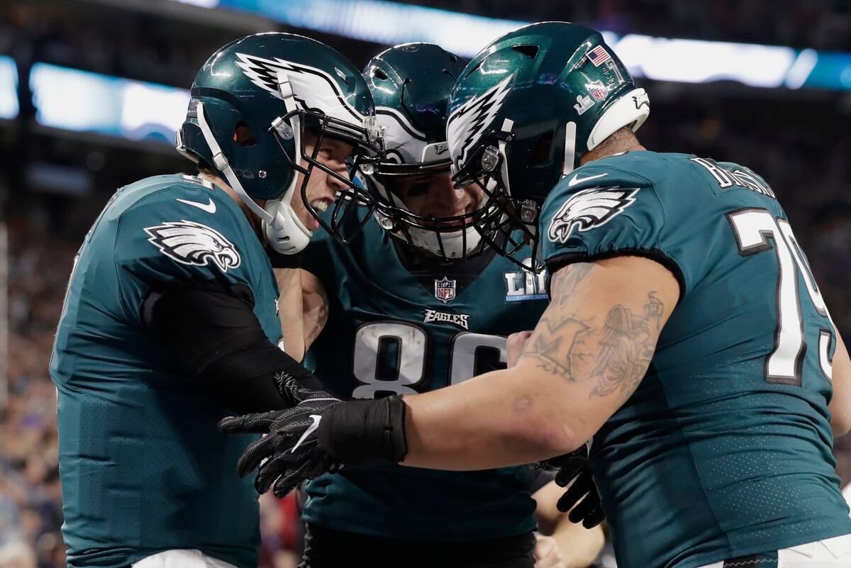 Brandon Brooks Says He Restructured Contract for 'F--king SB MVP' Nick ...