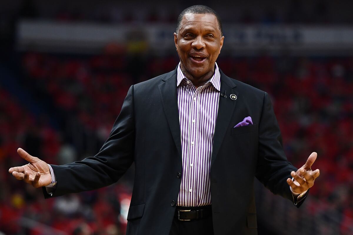 Report: Alvin Gentry's Contract Option for 2018-19 Picked Up by ...