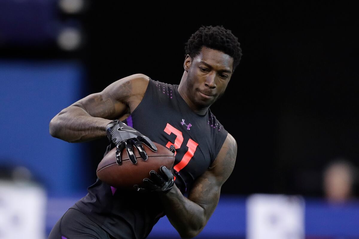 2018 NFL Draft Odds: Calvin Ridley, D.J. Moore Favored to Be Top WRs ...