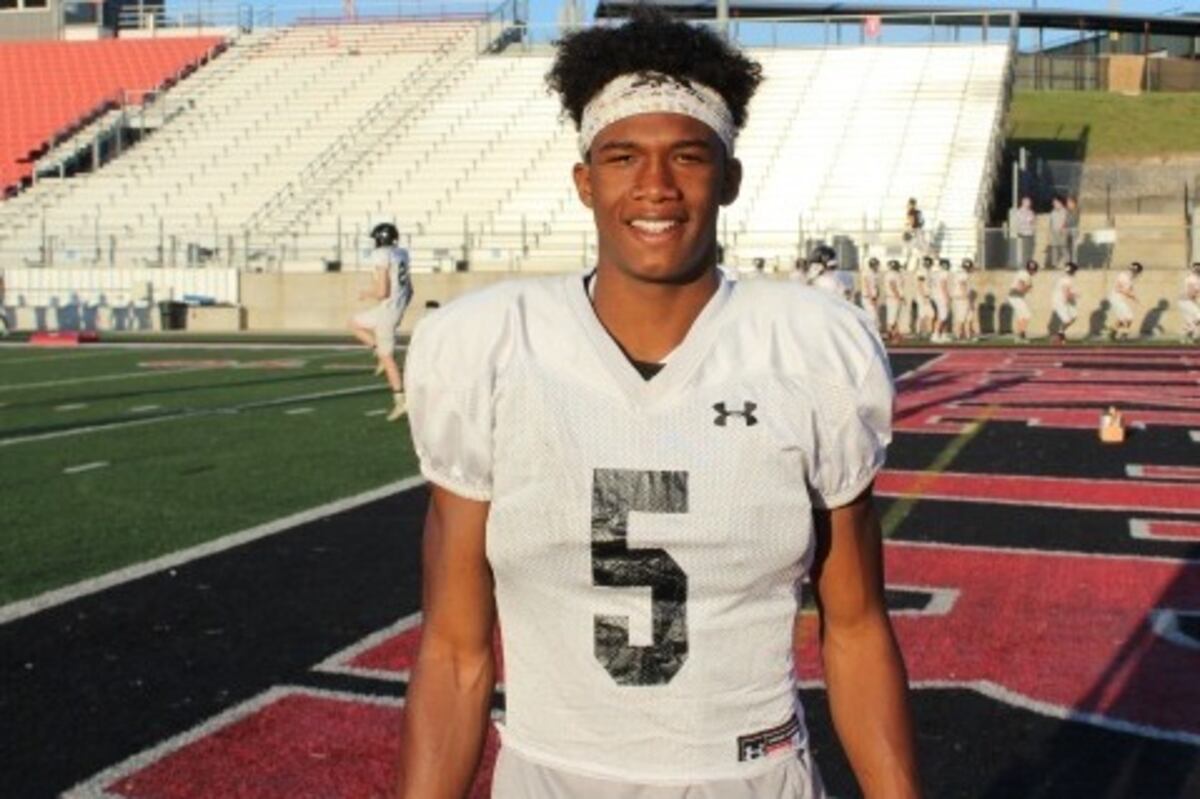 5-Star WR Garrett Wilson Commits to OSU over Texas, Oklahoma State and ...