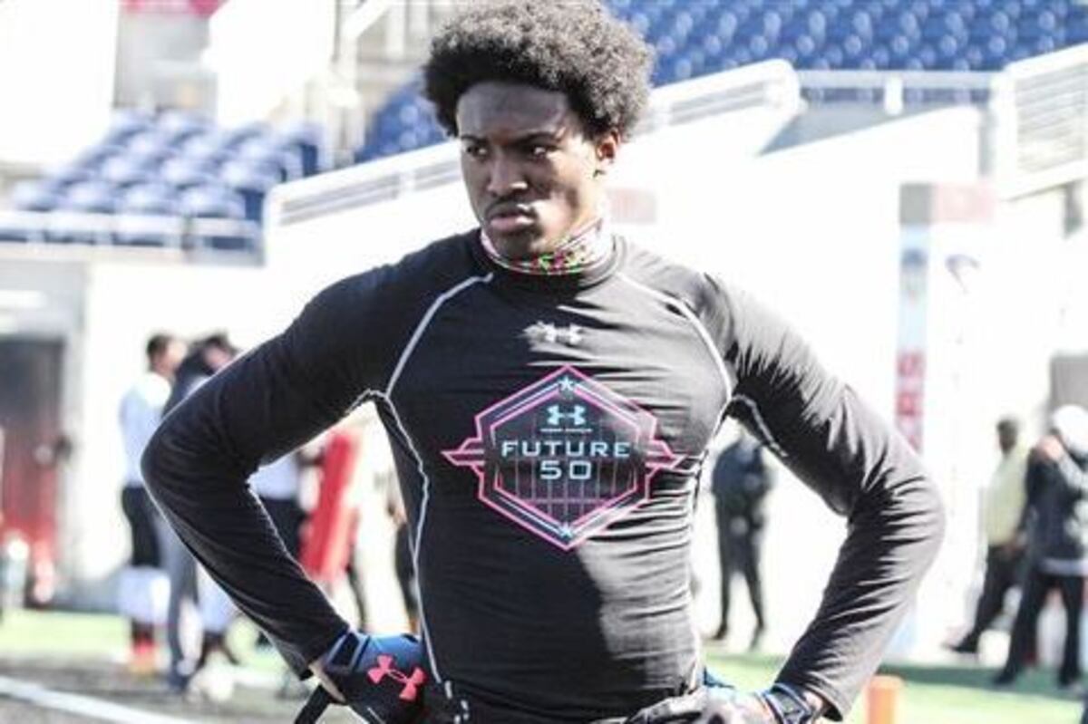 4-Star DE Kevin Harris Commits to Alabama over LSU, Miami and More ...