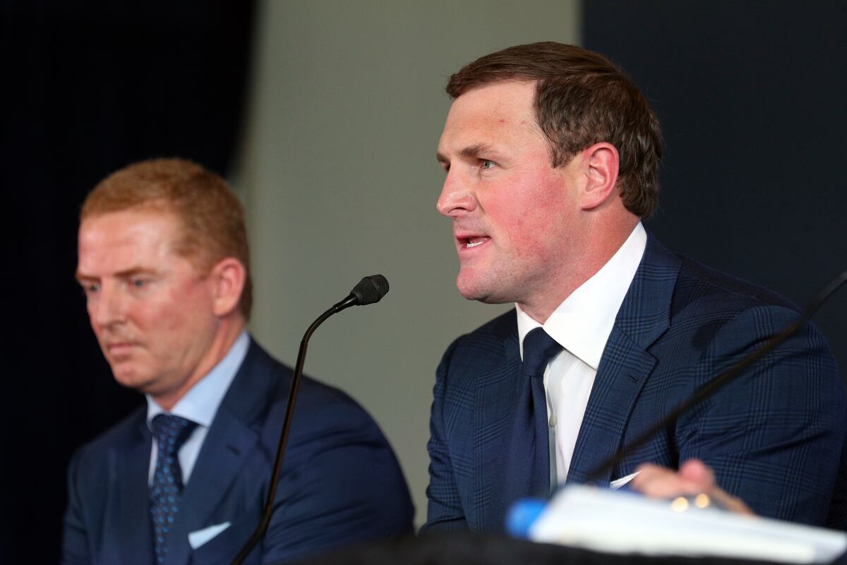 Jerry Jones Gives Jason Witten Diamond-Covered Football as Retirement ...