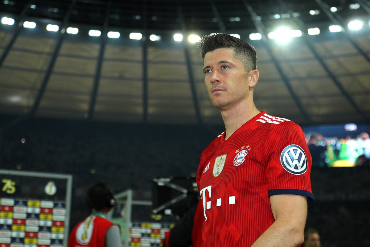 Chelsea Reportedly Make Robert Lewandowski Top Target in Latest ...